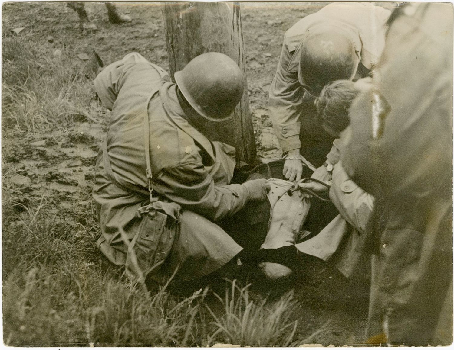 Rare photographs documenting the execution of Nazi spy Richard Jarczyk ...